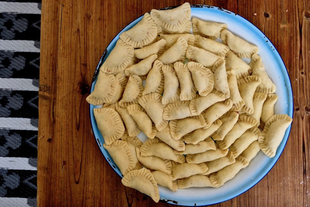 Recette sénégalaise avec MaCissé : Pastels - Parisianavores - Blog ...